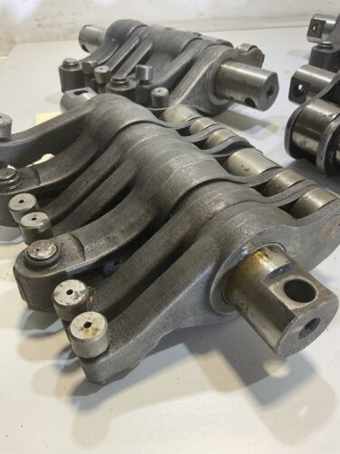 CAT C15 Rocker Arm Assembly 2038821 OEM ⋆ Used Diesel Parts