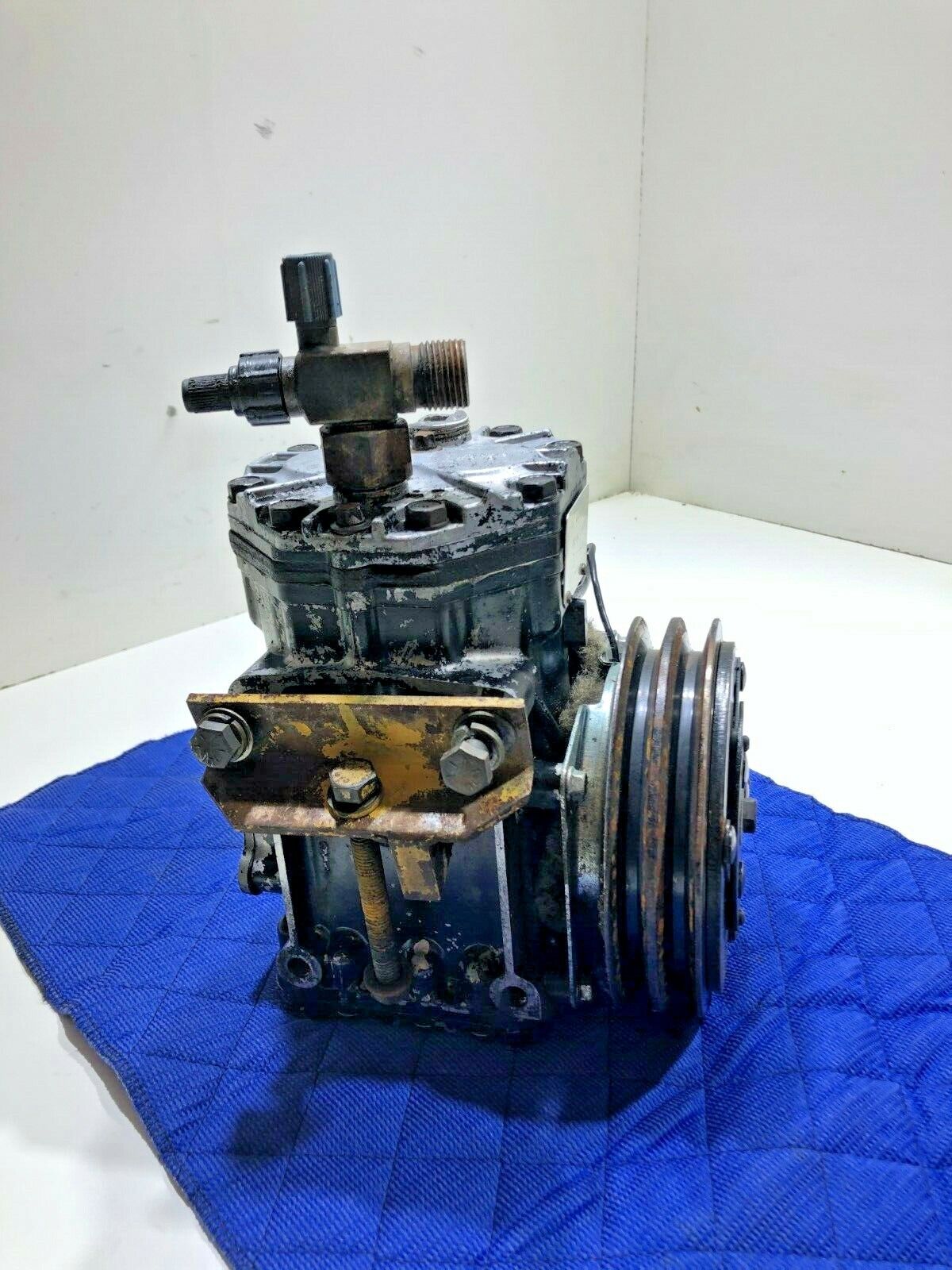 Cummins 4940345 ISB QSB 6.7 Air Intake Manifold Grid Heater OEM ⋆ Used ...