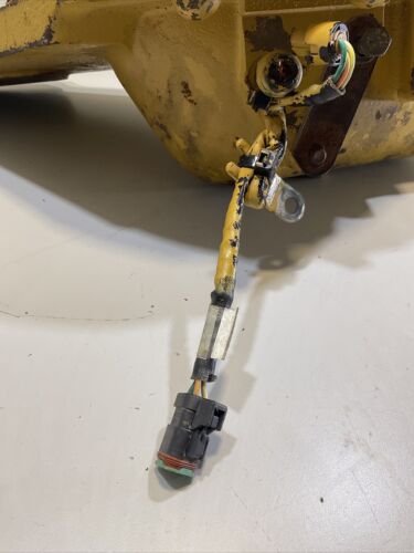 Cummins ISC/ISL 8.3L Valve Cover 5263822 OEM ⋆ USED DIESEL PARTS